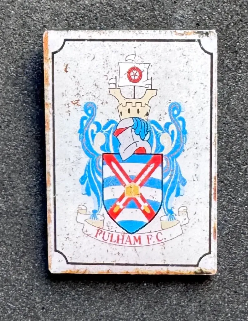 Fulham FC (England) Crest 1995-2001 Official Pin Badge ...